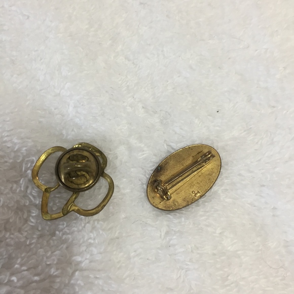 Girl Scouts | Jewelry | Vintage Girl Scout Brownie Pins From 96set Of 2 ...